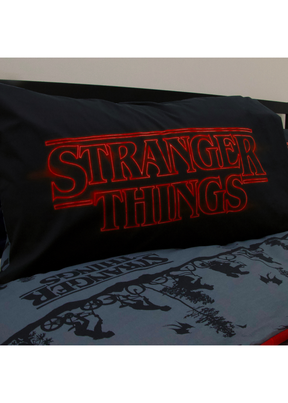 Stranger Things Town Panel Duvet Set - Matalan