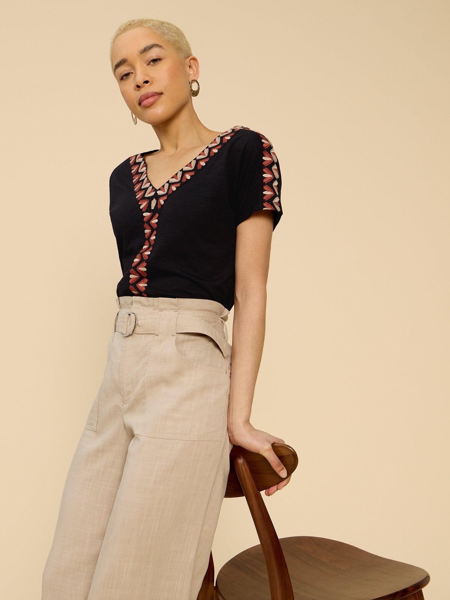 Neva Top mit Stickbordüre - Blk Mlt - 52 | White Stuff
