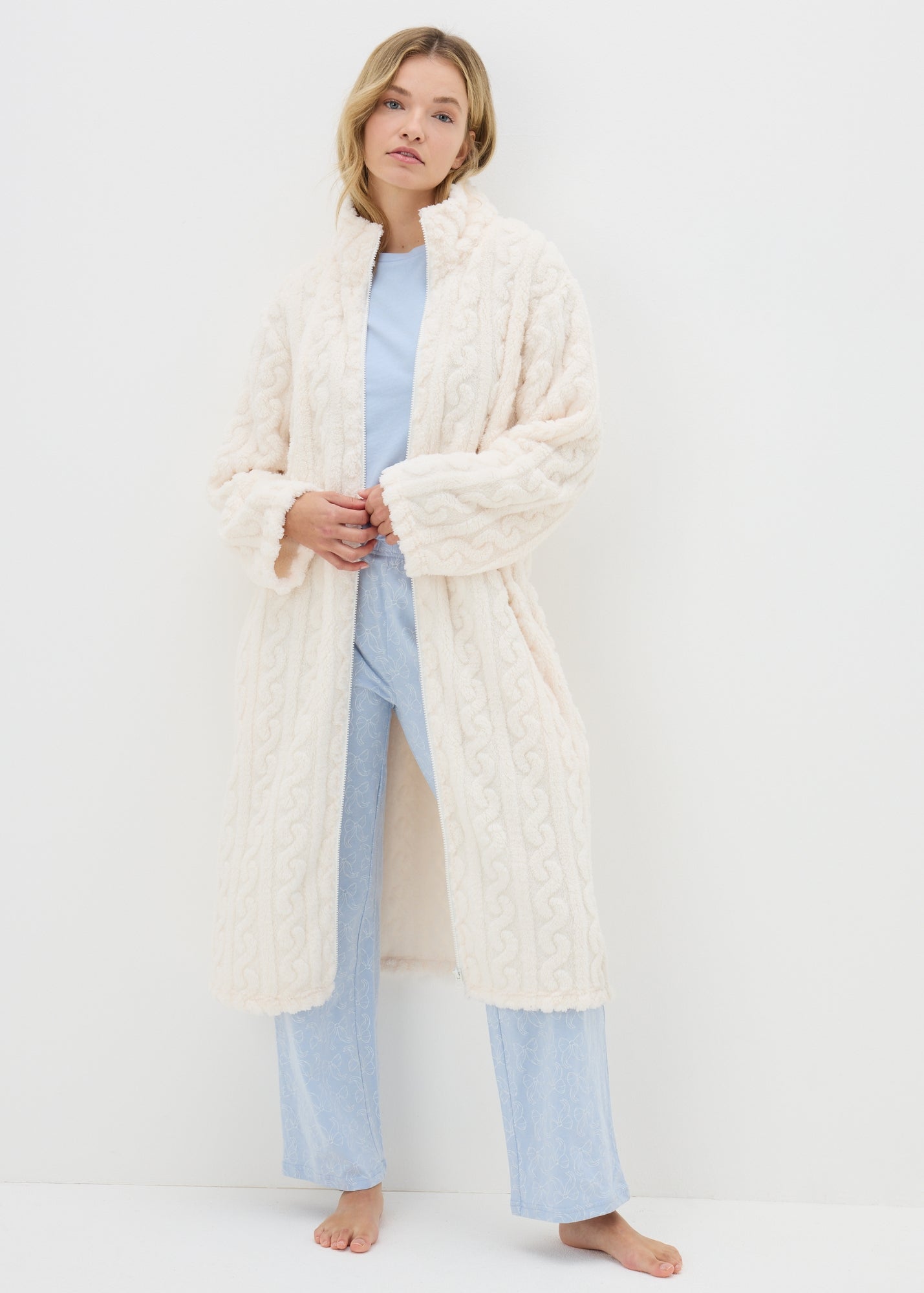Cream Zip Up Cable Dressing Gown - Small